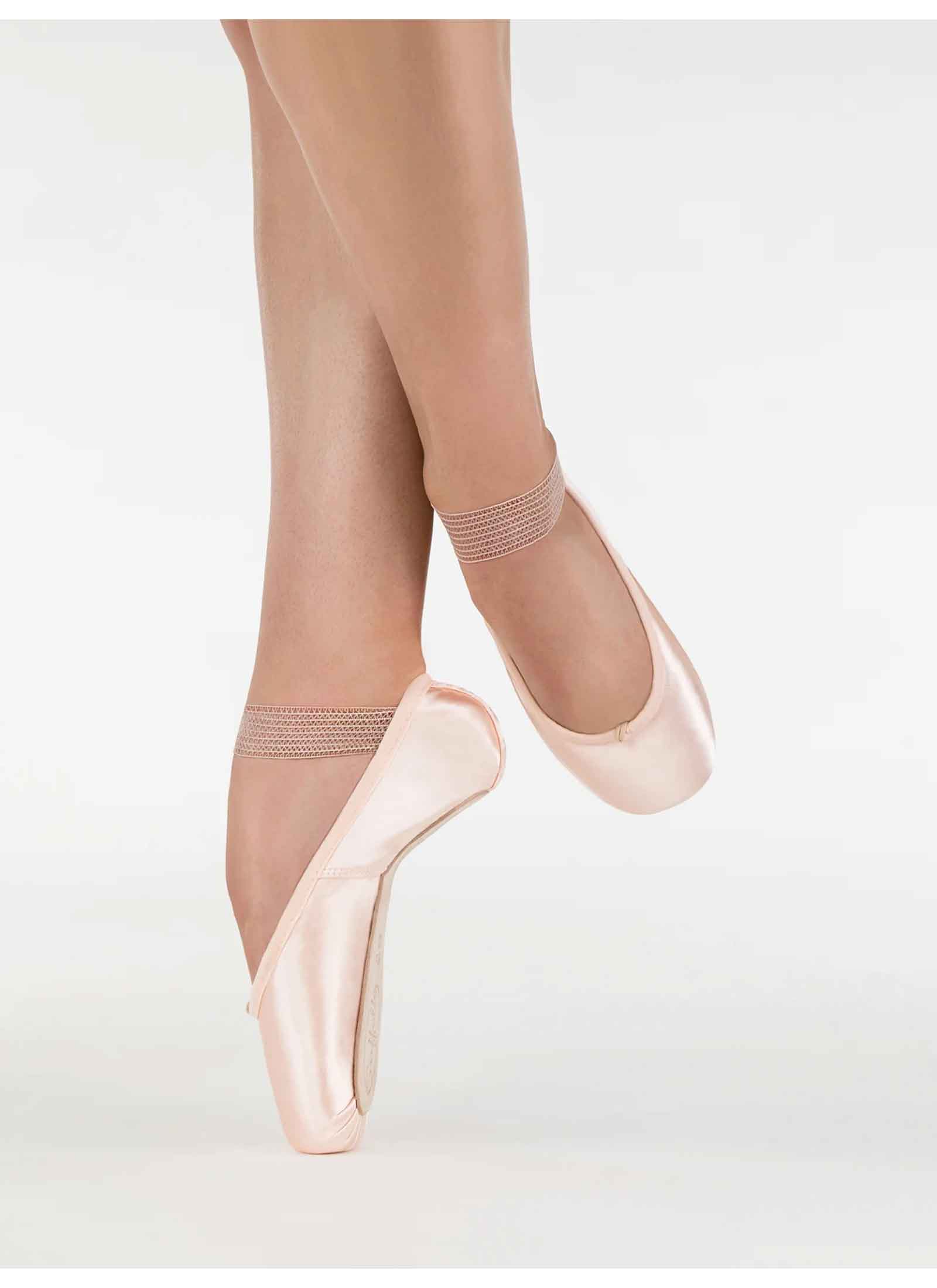 Suffolk Spotlight Pointe Shoes – On Pointe Dancewear